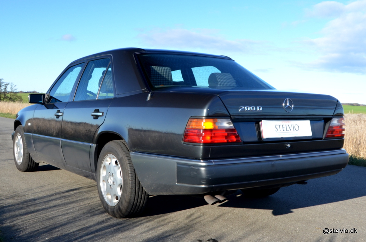 Mercedes-Benz 400E - 1992 | Stelvio Automobili
